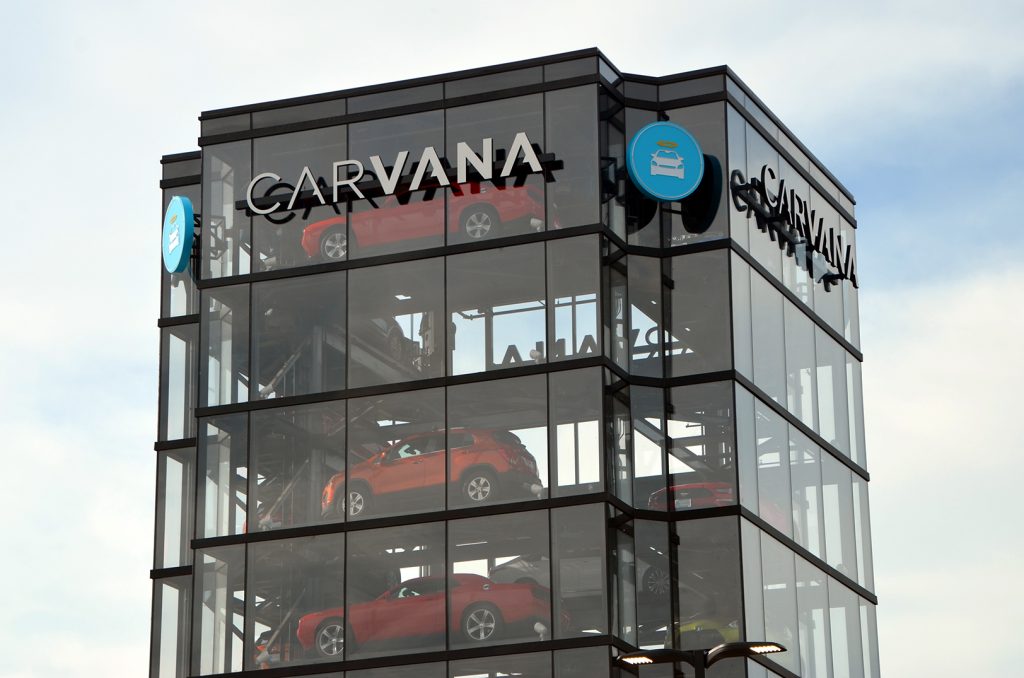 Car vending machine drives into KC skyline with Carvana’s launch