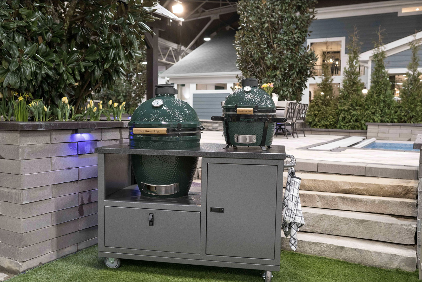 Matchless Cabinet 01 – Startland News