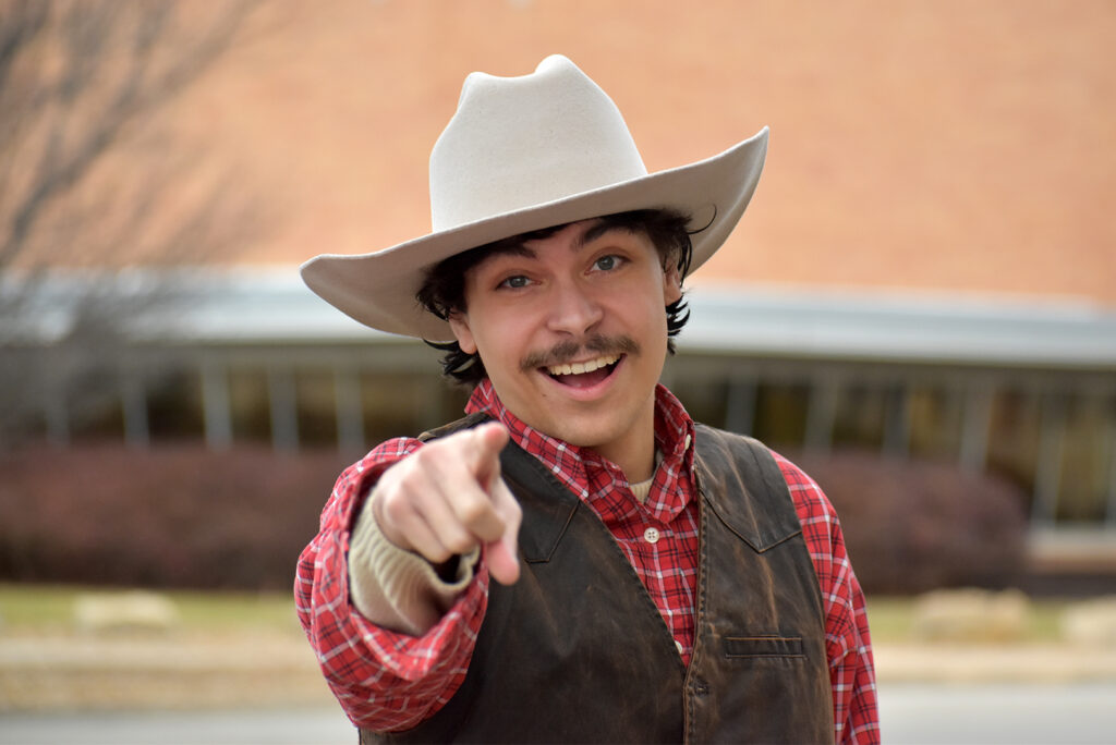 Lil String 01 – Startland News